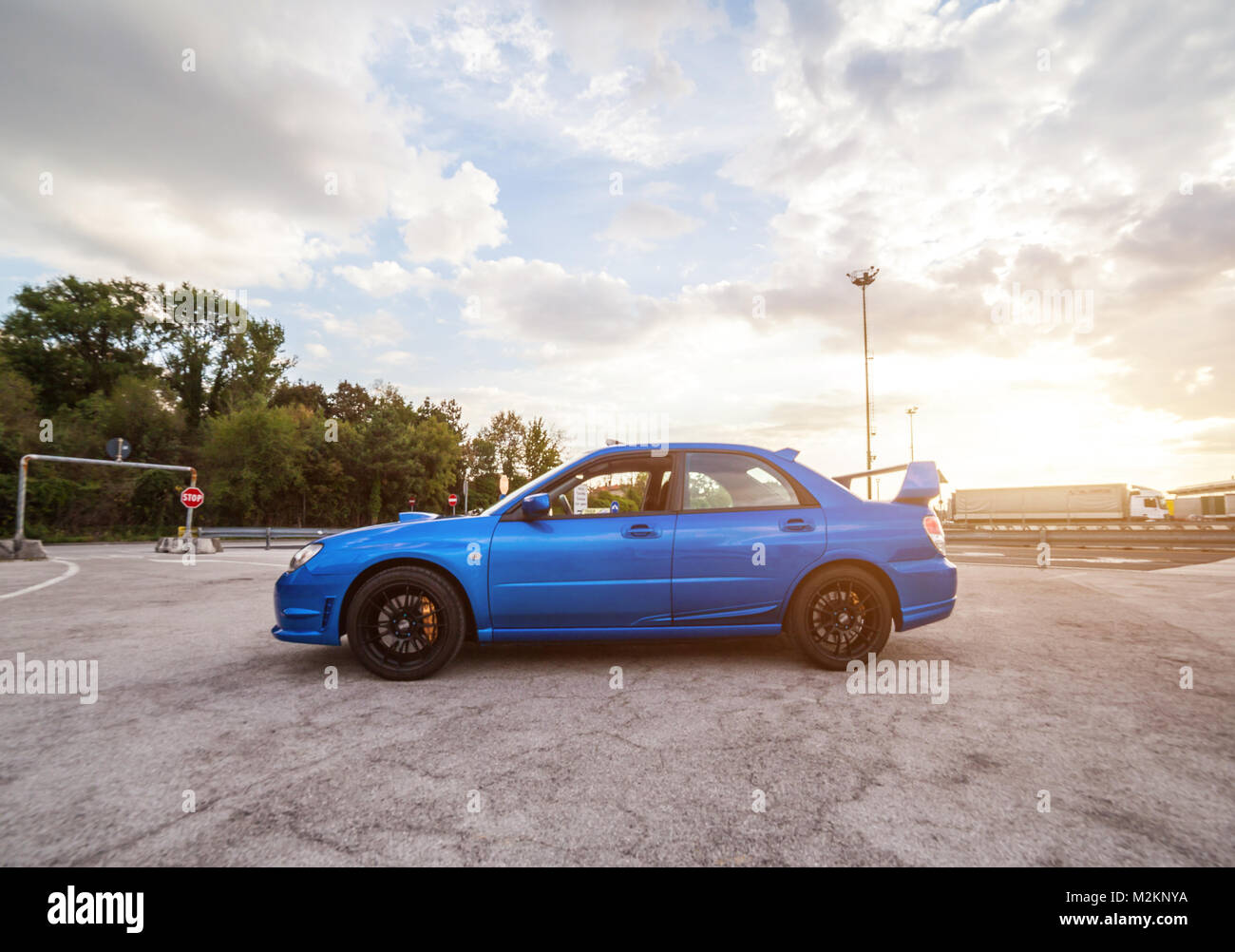 Subaru impreza engine hi-res stock photography and images - Alamy