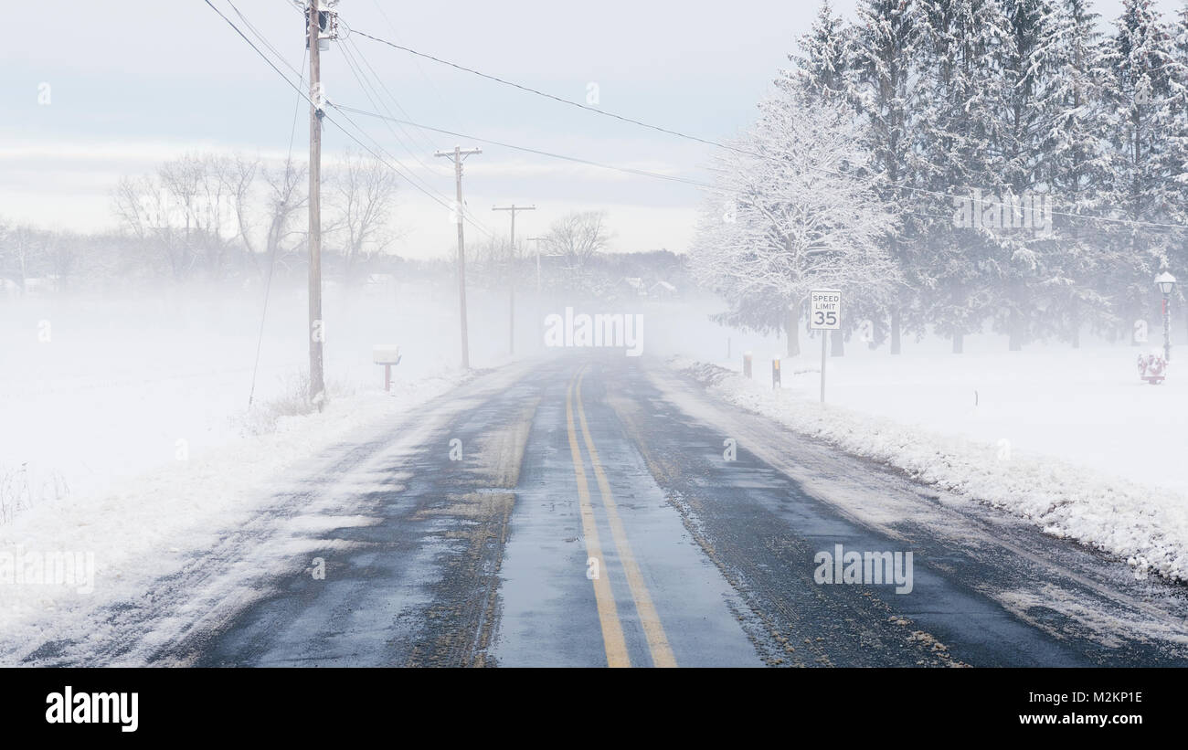 Frozen roads america hi-res stock photography and images - Alamy
