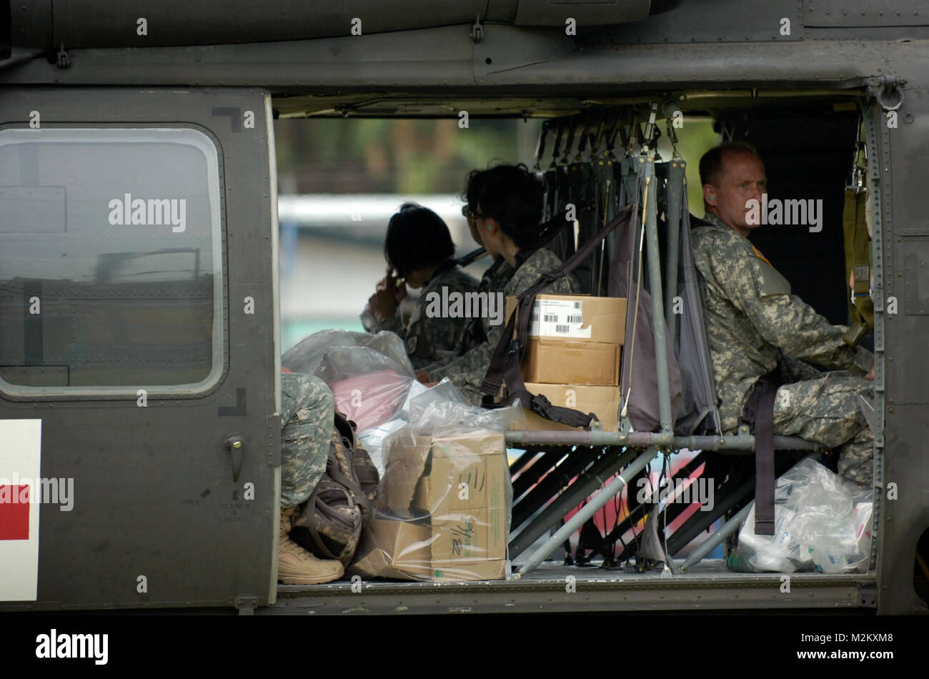 Members of the New Mexico Army National Guard's Medical Detachment ...