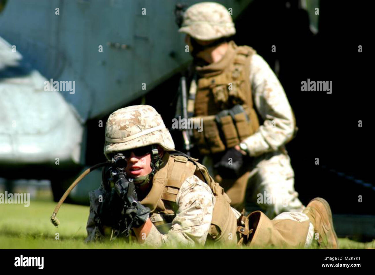 Marines from Special Purpose Marine Ground Task Force New York secure a ...