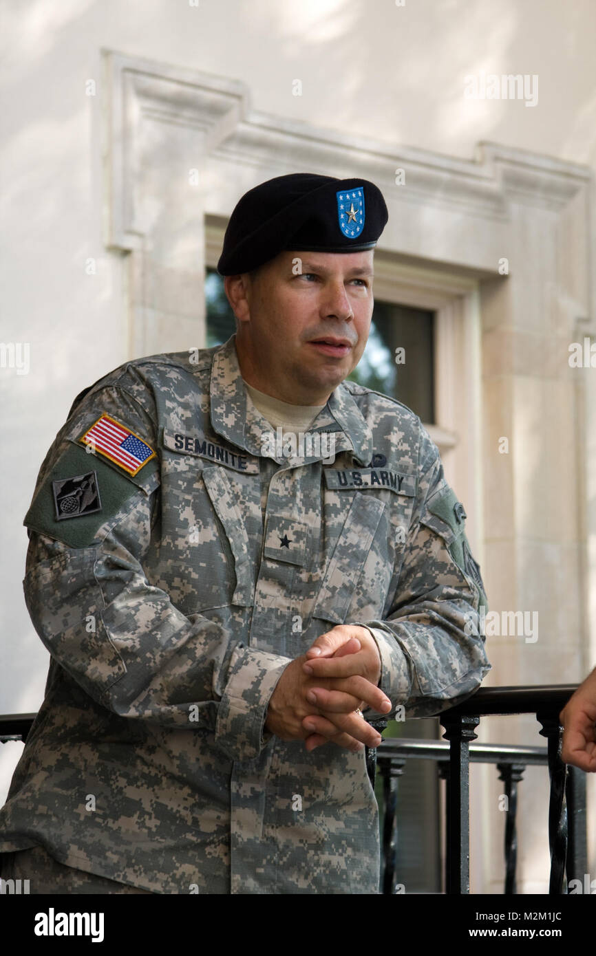 Colonel Andrew Backus assumes command of the Norfolk District, U.S ...