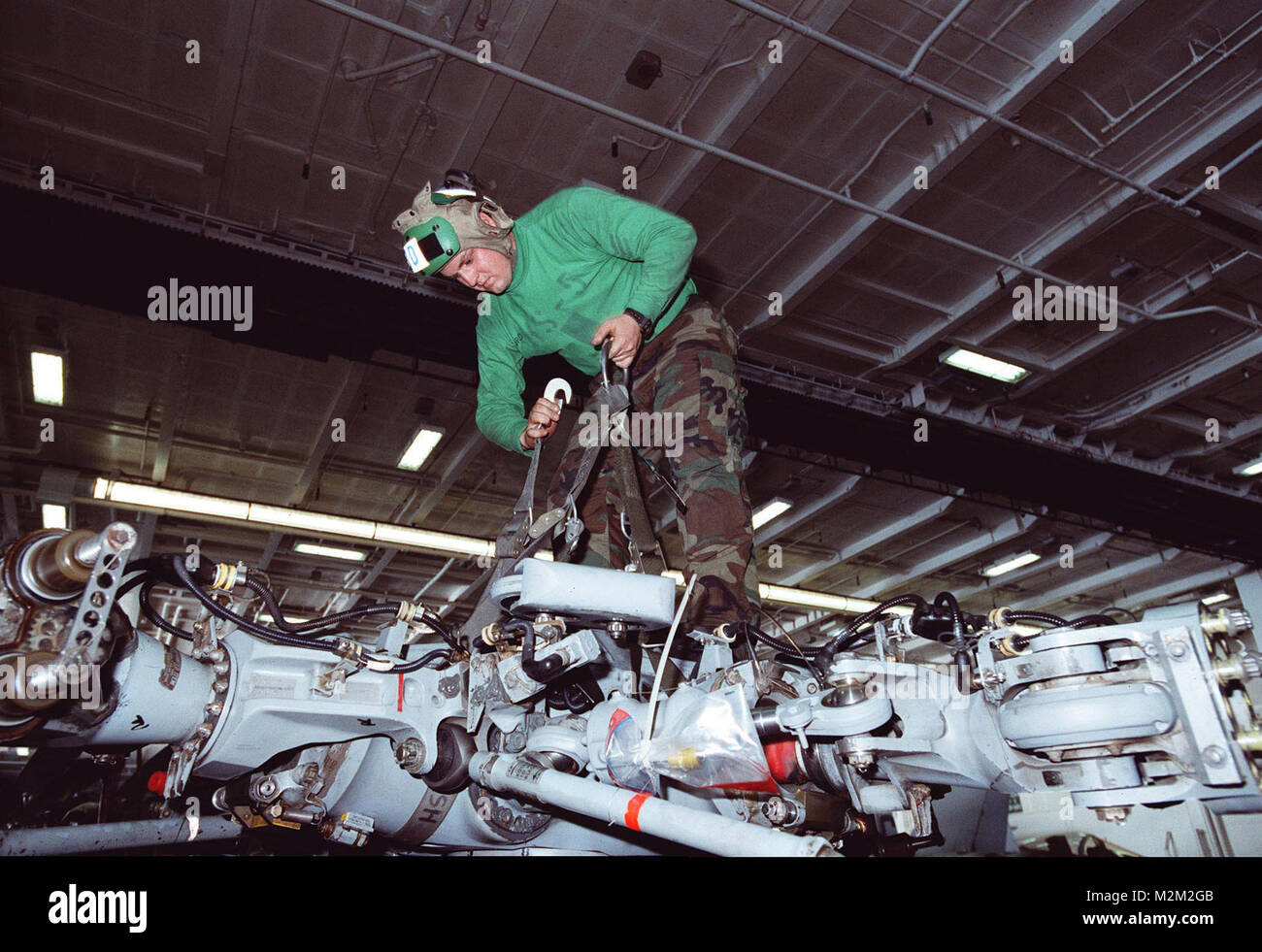 000622-N-5783C-004 ABOARD USS DWIGHT D. EISENHOWER (June 22, 2000 ...