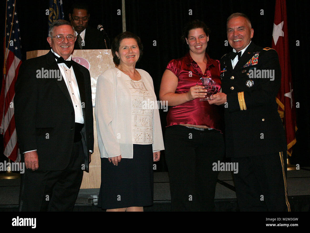 Volunteers and unit family readiness coordinators recieve awards for ...