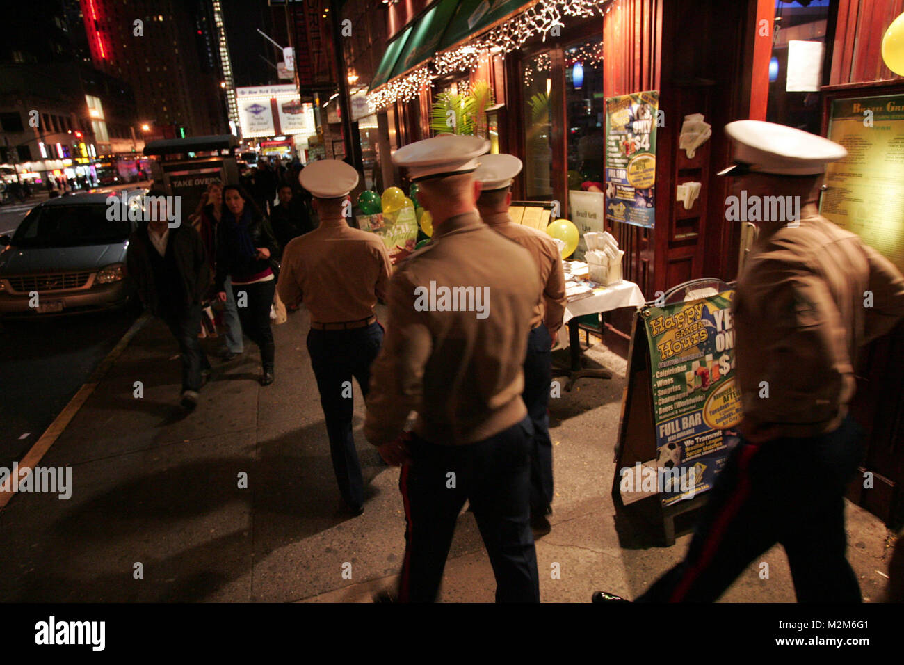 Marines from Special Purpose Marine Air Ground Task Force 26 walk out ...