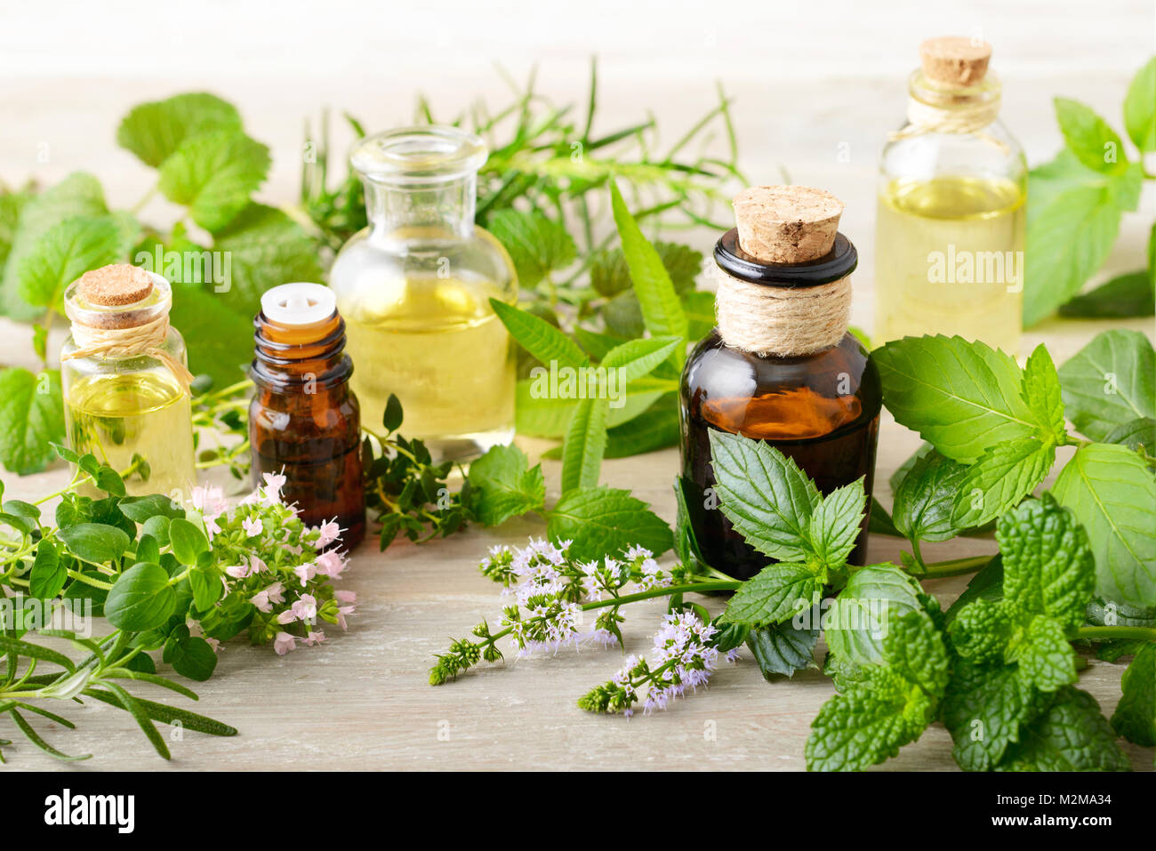 Massage oil hi-res stock photography and images - Alamy