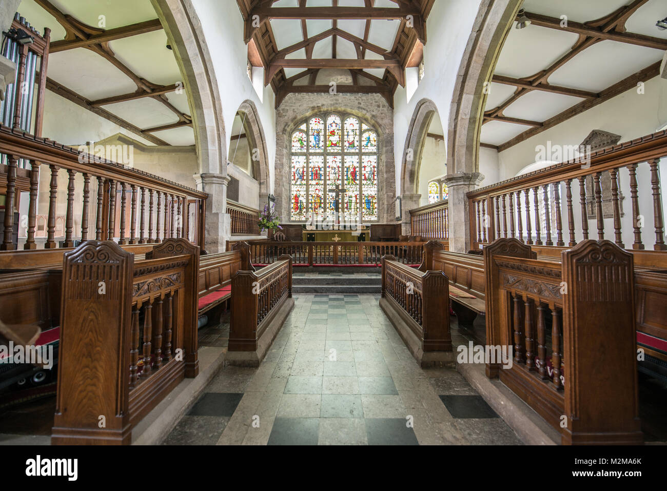 Empty church hi-res stock photography and images - Alamy