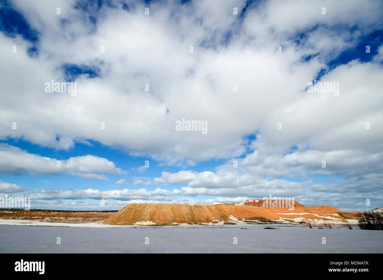 Field diamond hi-res stock photography and images - Alamy