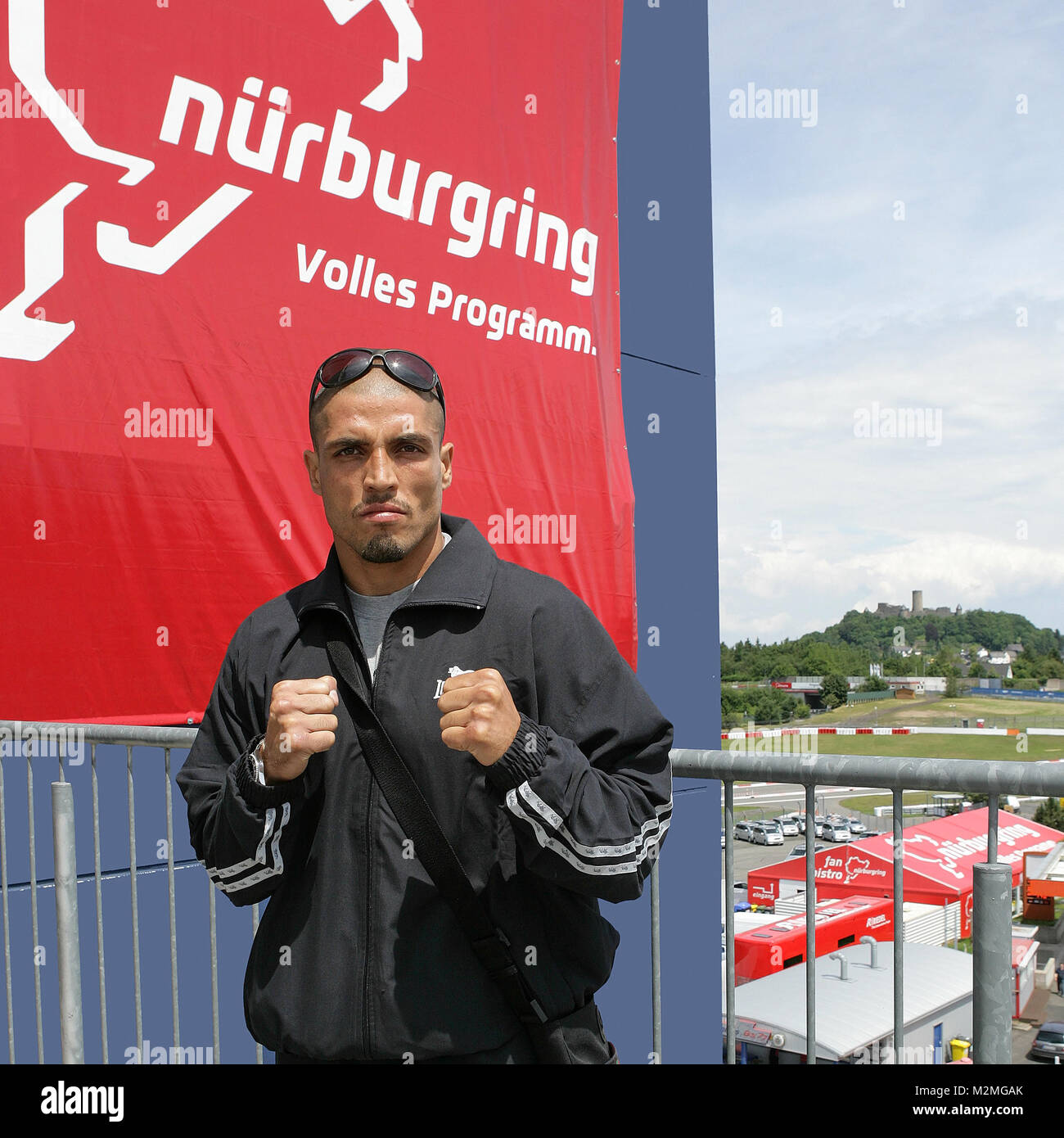 Universum boxing hi-res stock photography and images - Alamy