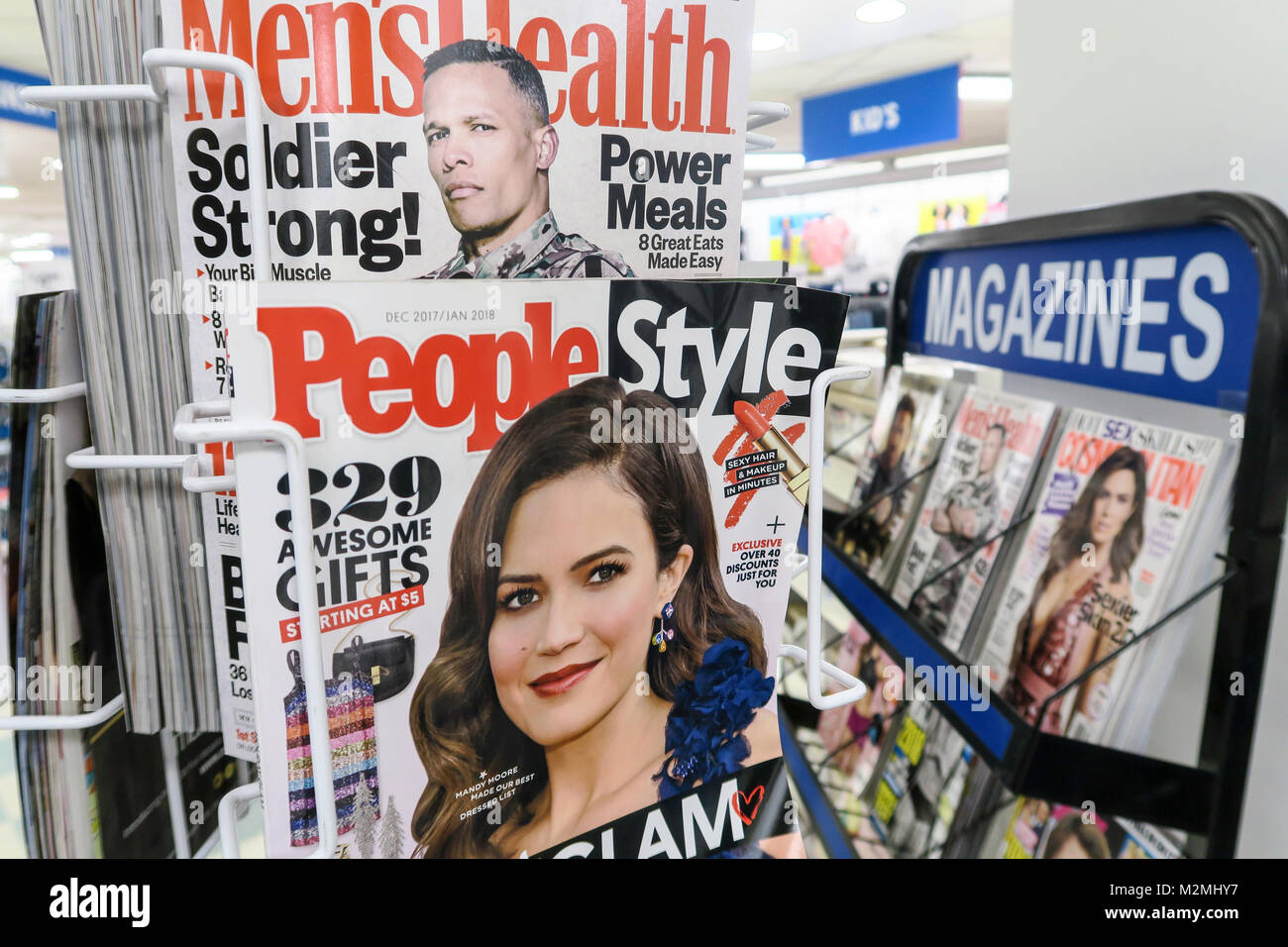 Magazine Stand Featuring Magazine Cover (Covers), USA Stock Photo - Alamy