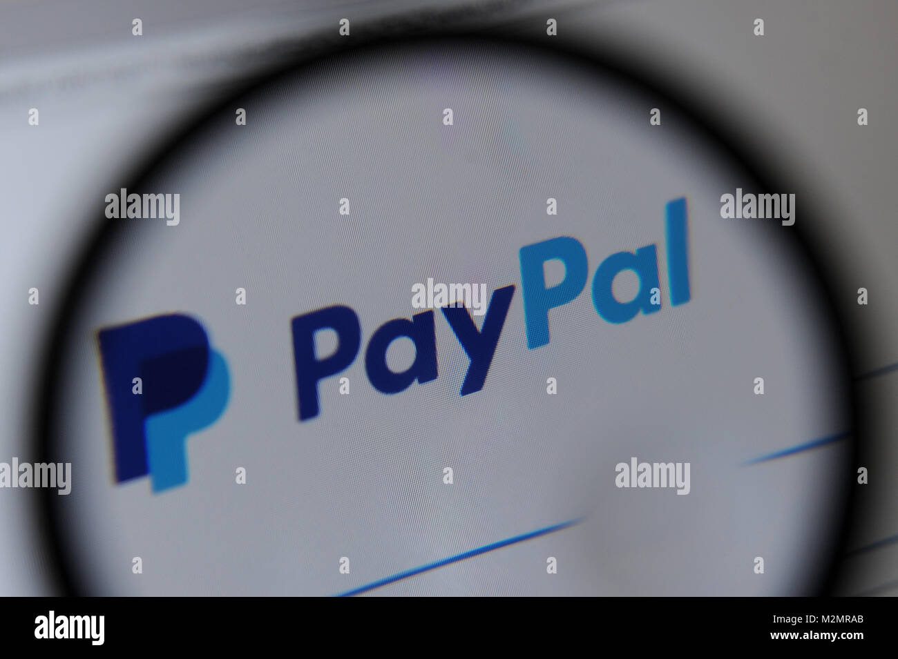 Paypal payment system hi-res stock photography and images - Alamy