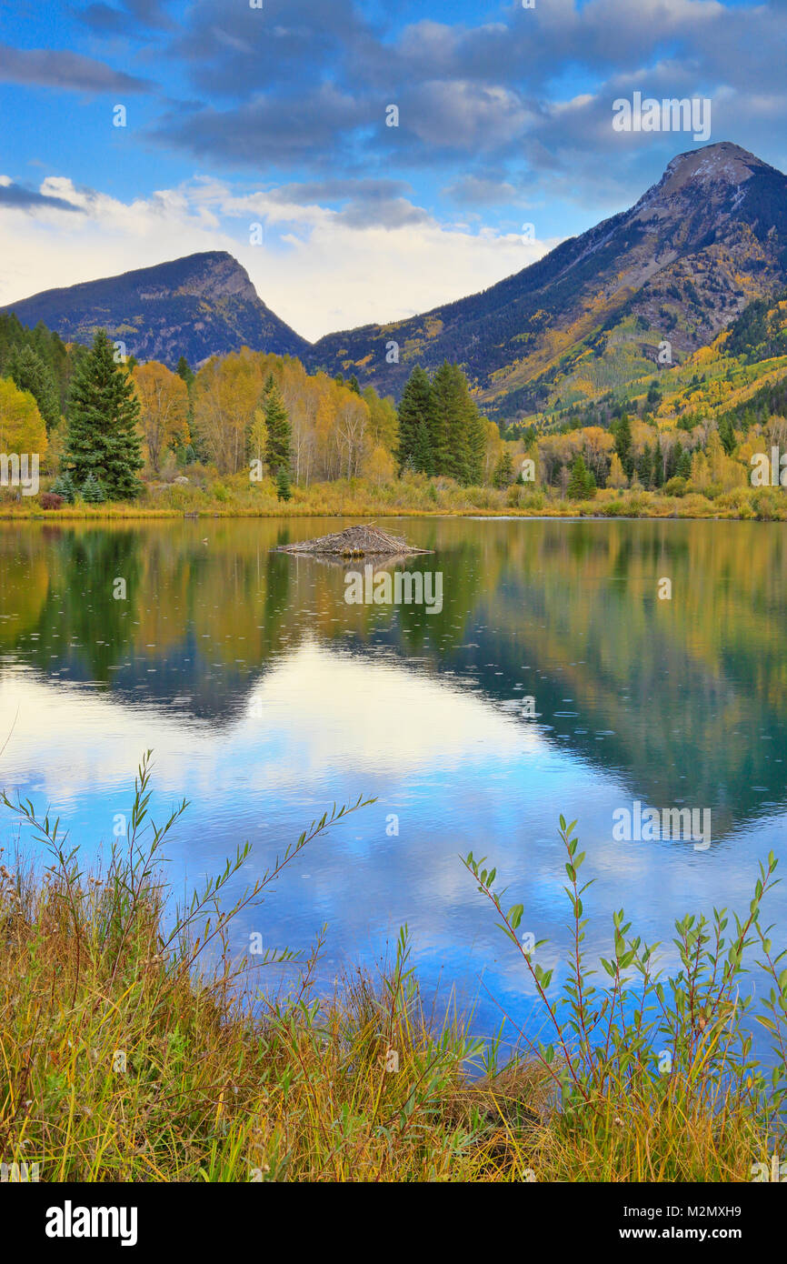 Marble lake lodge hi-res stock photography and images - Alamy