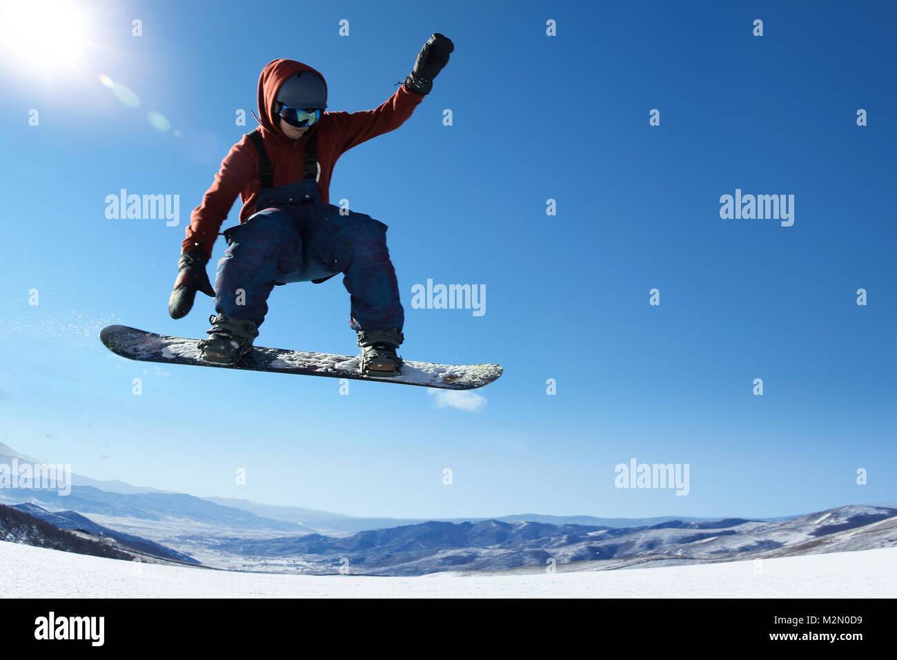 Young men outdoor skiing Stock Photo - Alamy