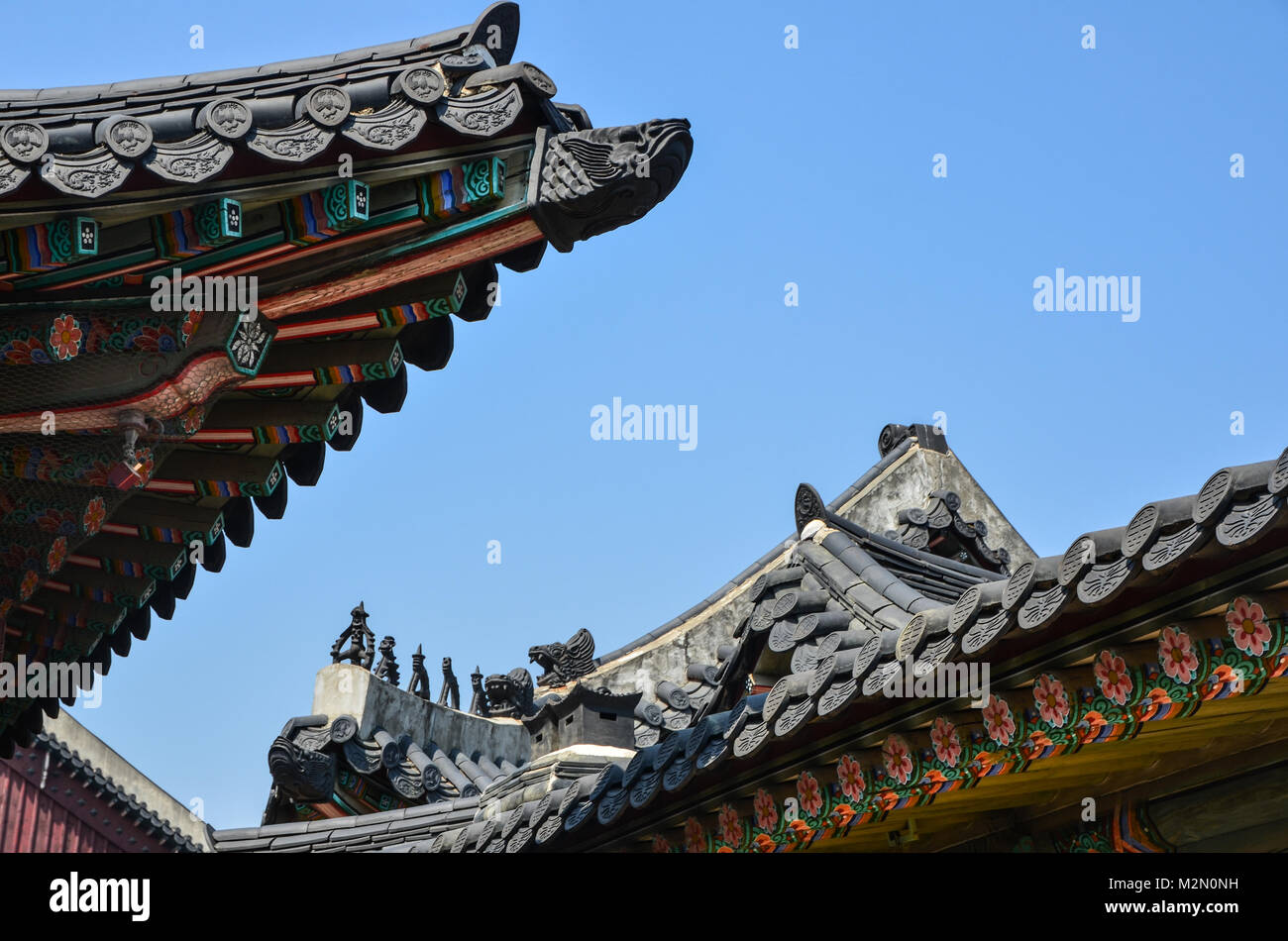Traditional korean structure hi-res stock photography and images - Alamy