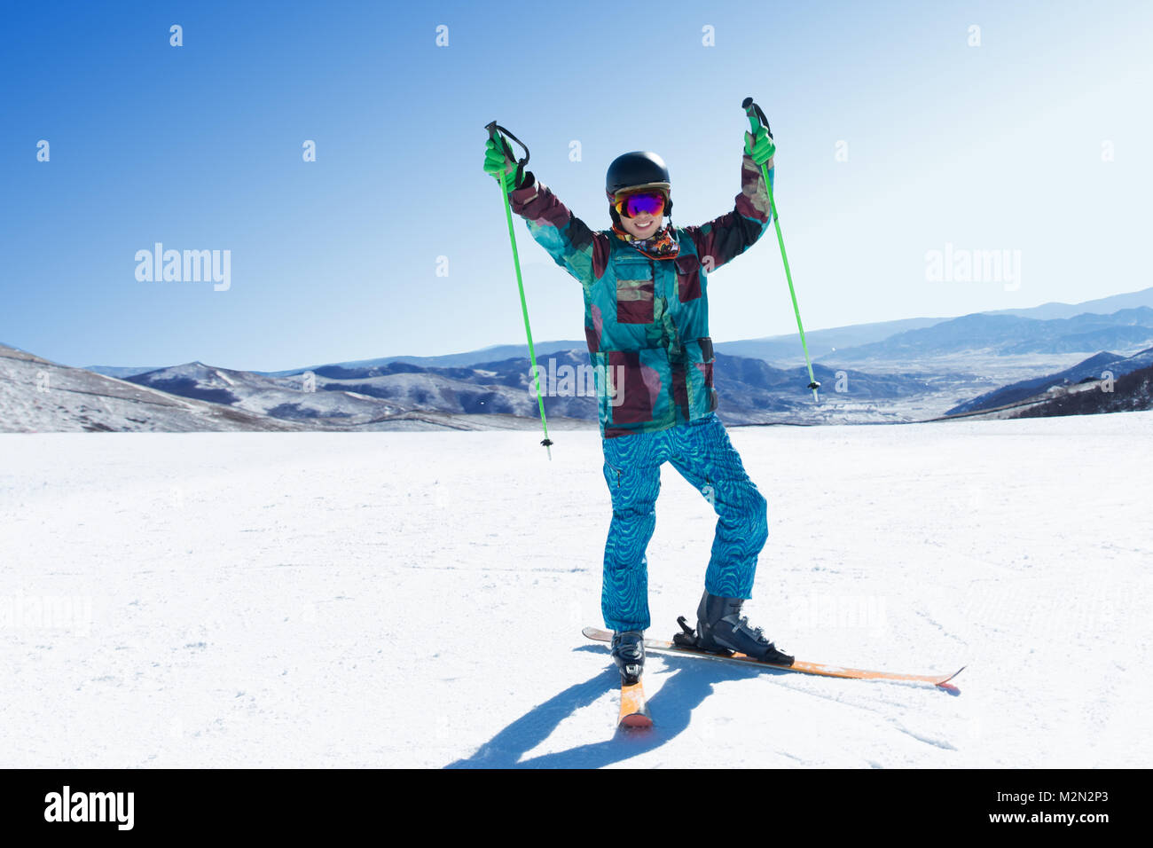 Young men outdoor skiing Stock Photo - Alamy