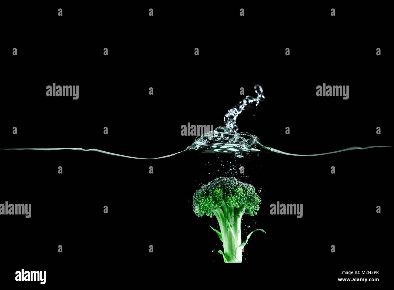 broccoli in water splash Stock Photo - Alamy