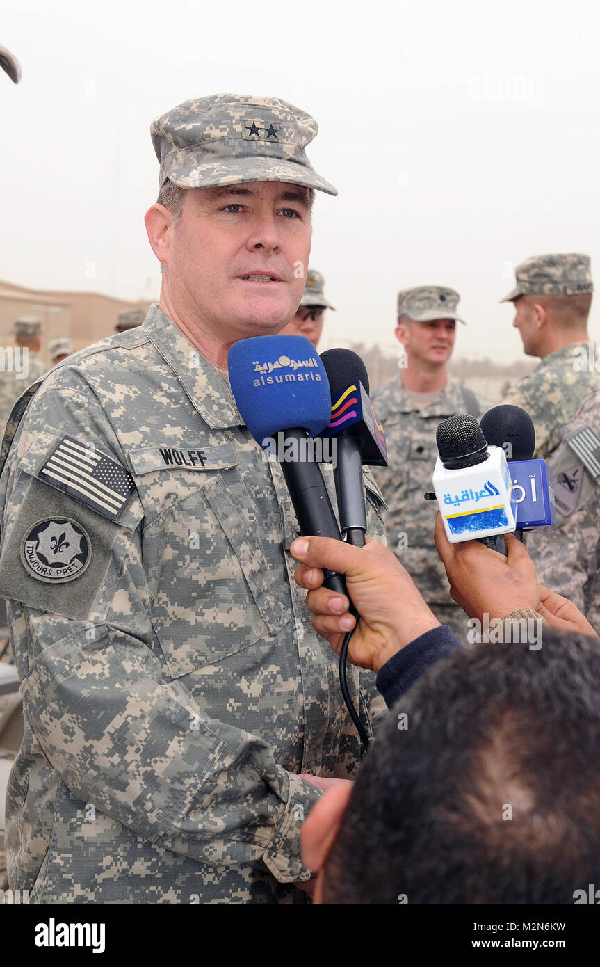 Iraqi press corps by 1st Armored Division and Fort Bliss Stock Photo ...