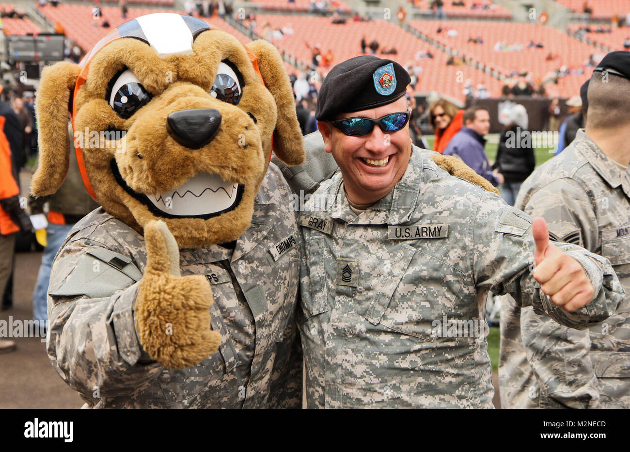 Cleveland Browns mascot Chomps poses for photographs with Master Sgt ...