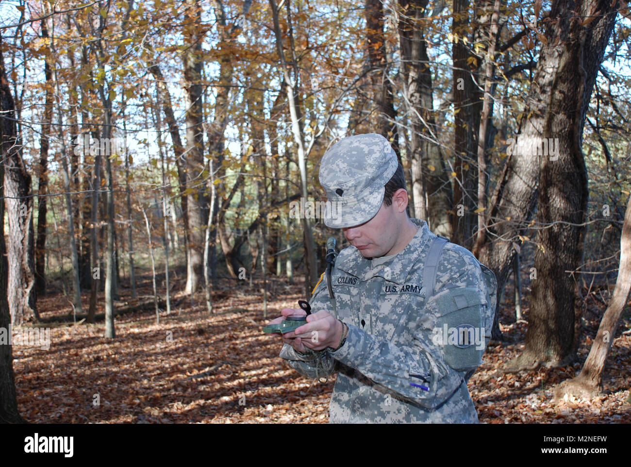 Shooting an Azimuth by Delaware National Guard Stock Photo - Alamy