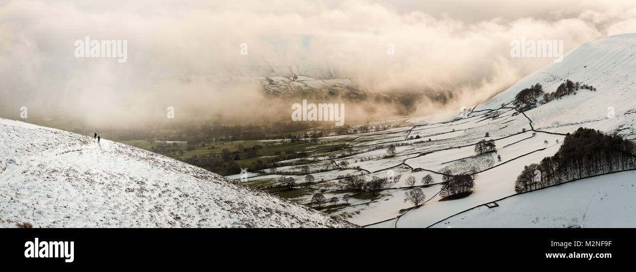 Village of edale hi-res stock photography and images - Alamy