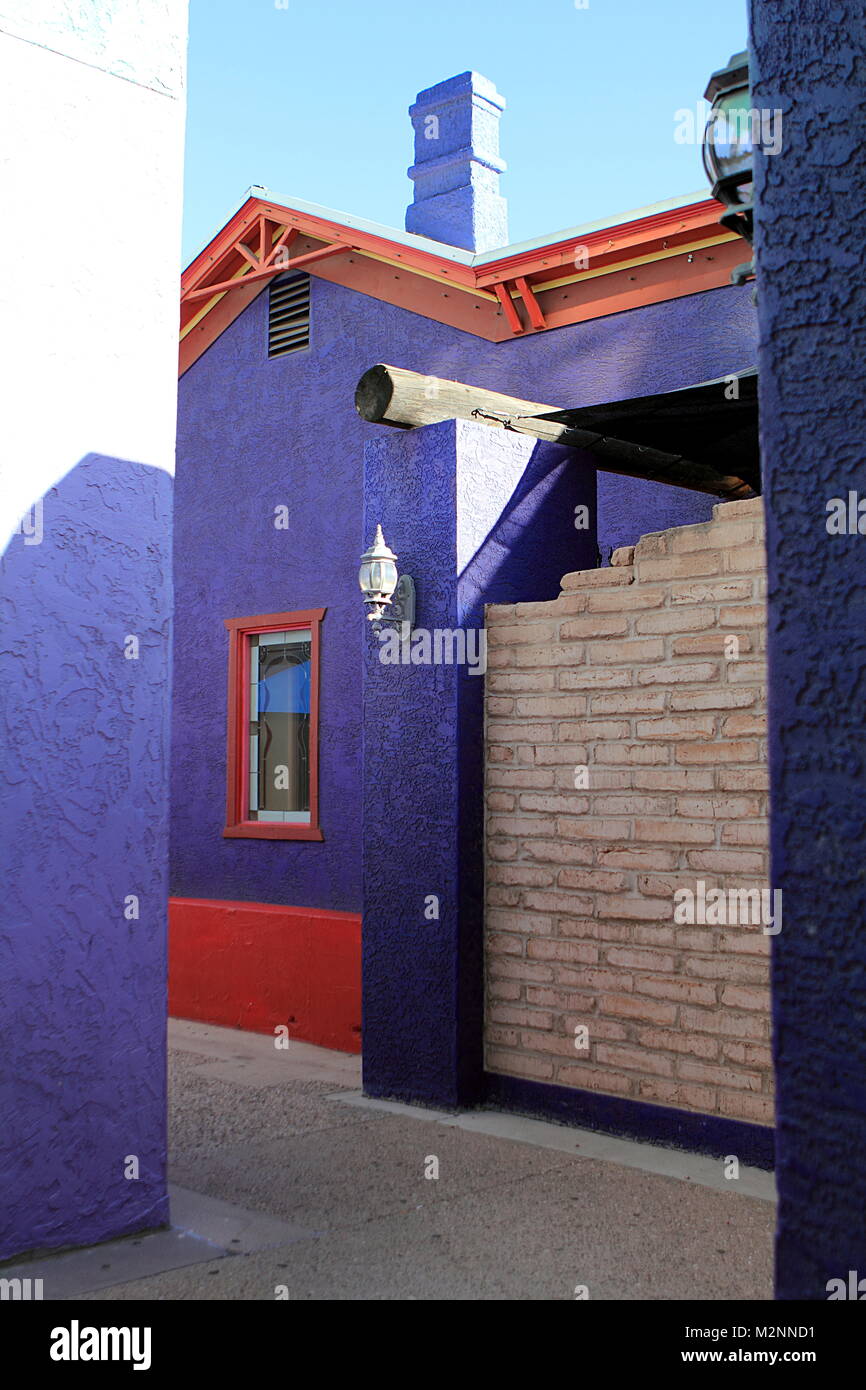 Adobe house desert arizona hi-res stock photography and images - Alamy