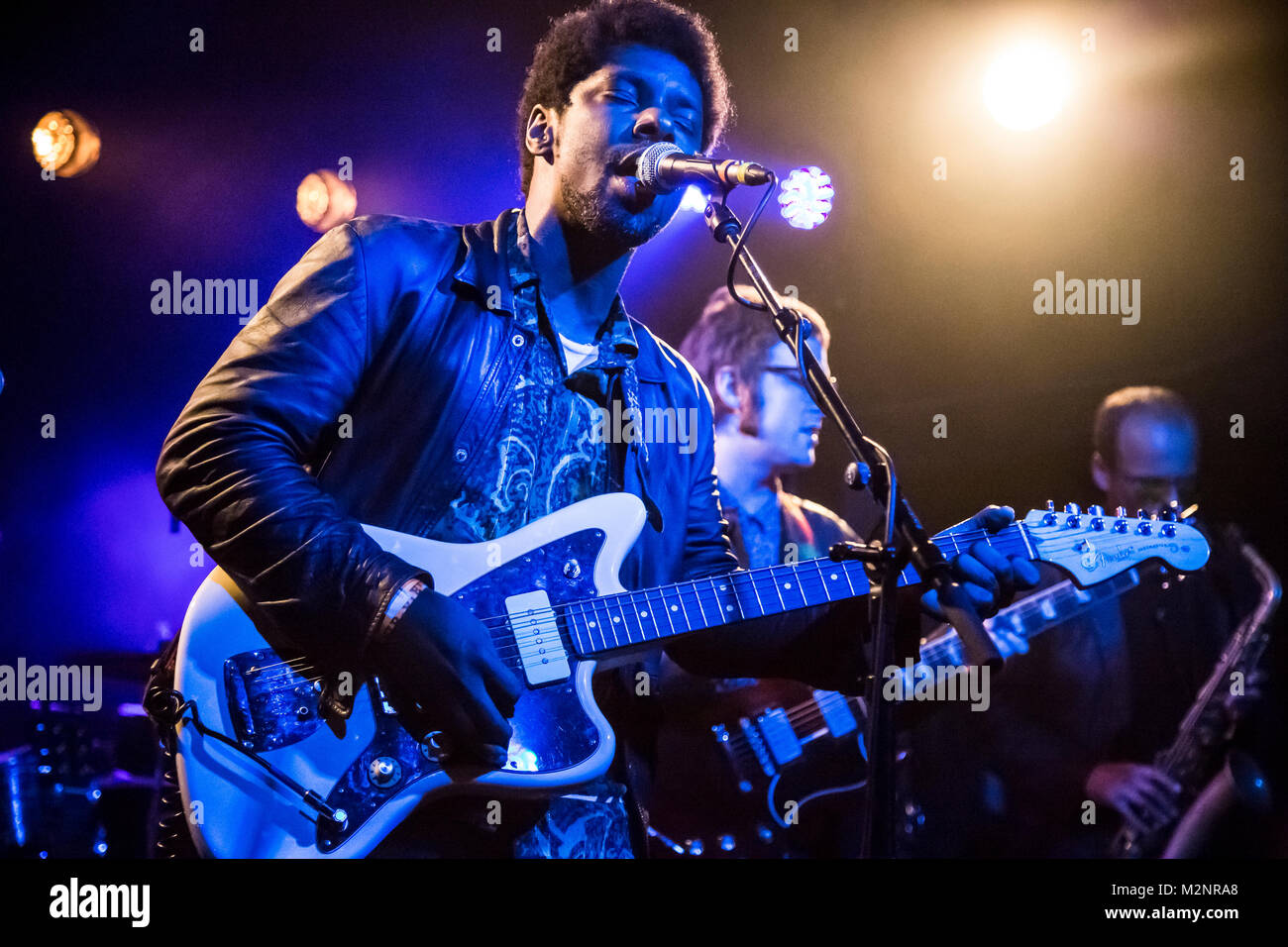 Curtis Harding performs in Los Angeles, 2017 Stock Photo - Alamy
