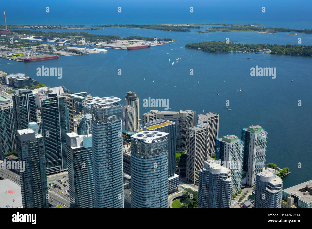 Sun life financial tower hi-res stock photography and images - Alamy