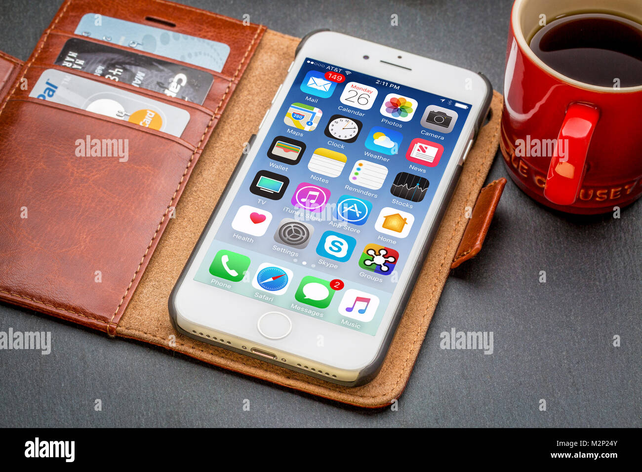 Iphone 2017 usa hi-res stock photography and images - Alamy