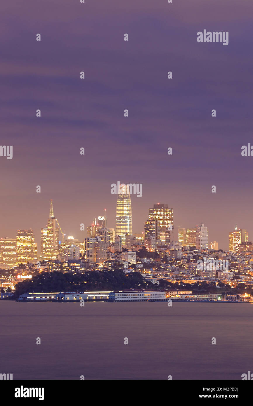 A Vertical scene view of San Francisco across the bay Stock Photo - Alamy