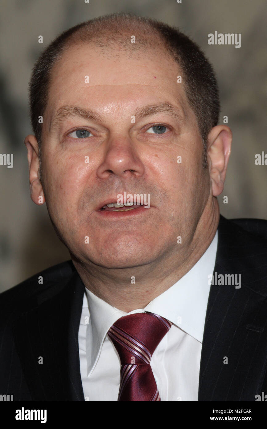 Karin beier hi-res stock photography and images - Alamy