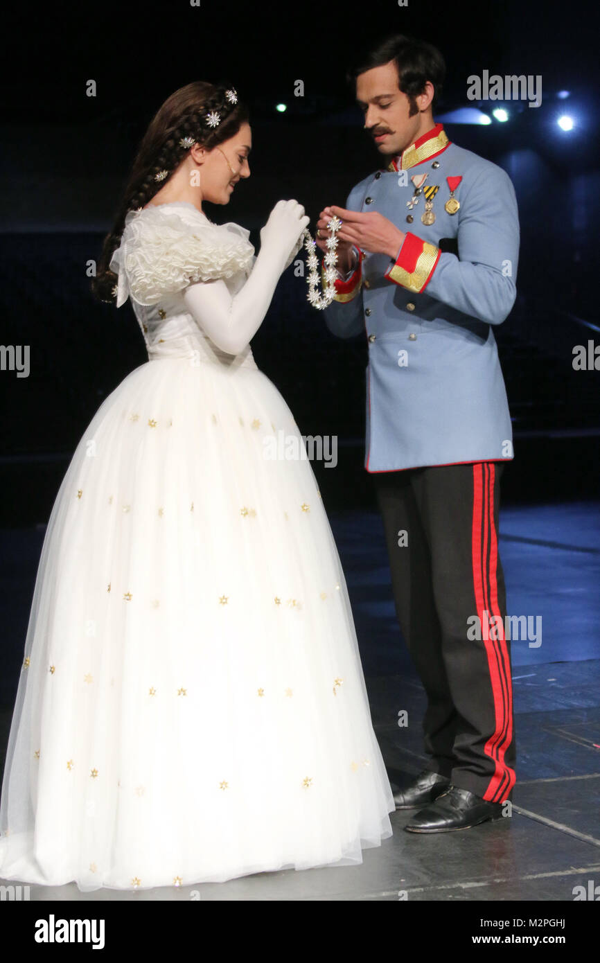 Roberta joseph hi-res stock photography and images - Alamy