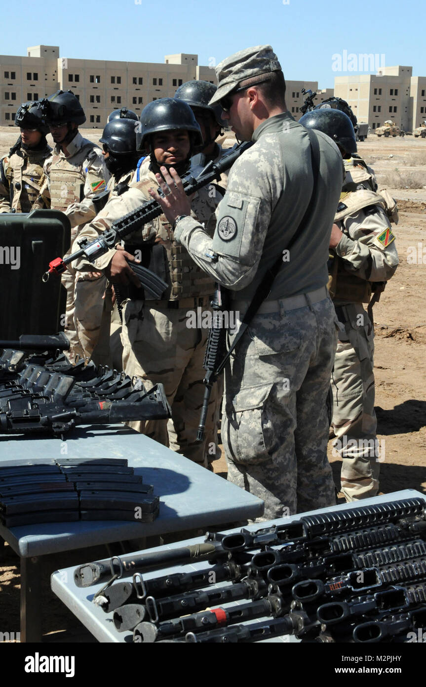 NUMANIYAH, Iraq – A Soldier with the 3rd Armored Cavalry Regiment ...