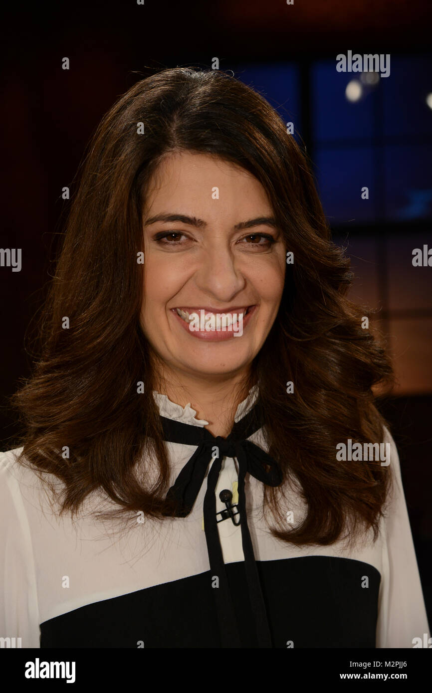 Nachrichtensprecherin hi-res stock photography and images - Alamy