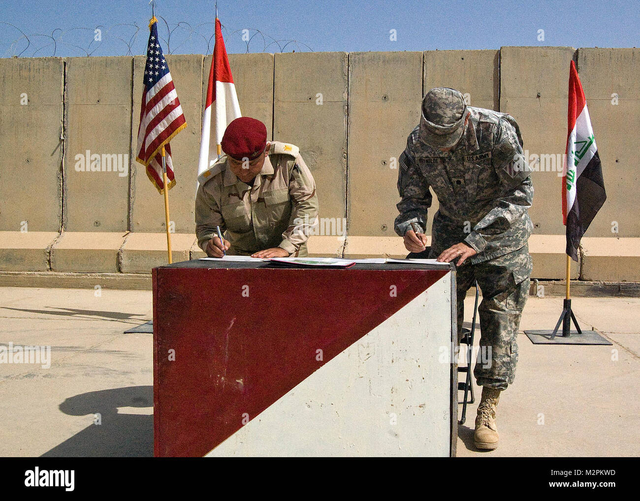 Signing transition papers CONTINGENCY OPERATING SITE MAREZ, Iraq – Maj ...