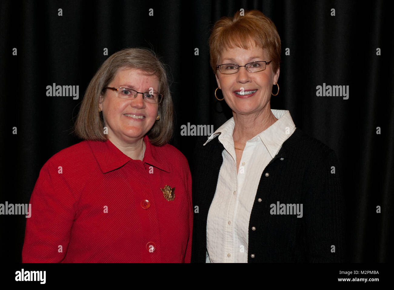 Photo with Holly Petraeus 019 by Oklahoma National Guard Stock Photo ...