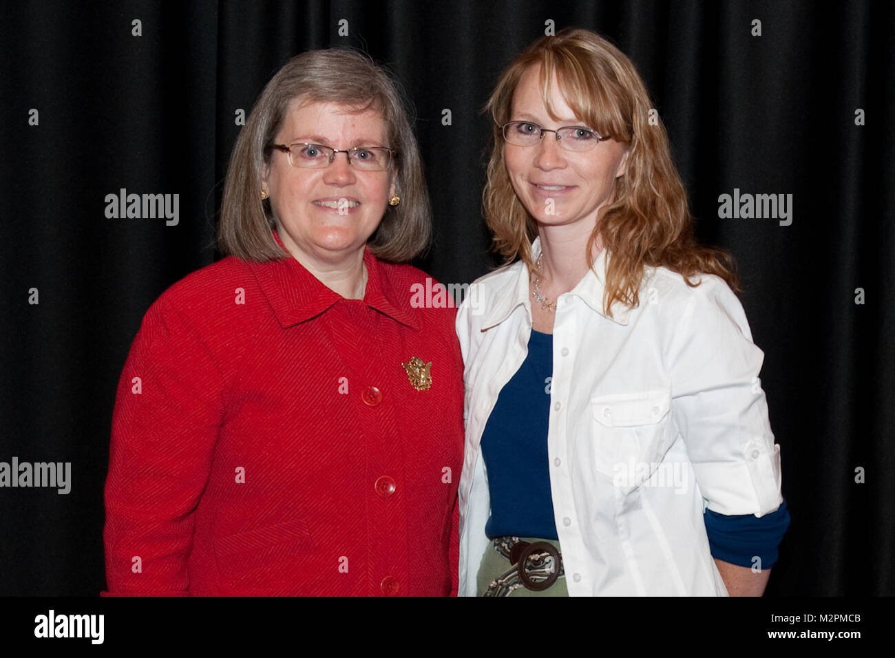 Photo with Holly Petraeus 036 by Oklahoma National Guard Stock Photo ...