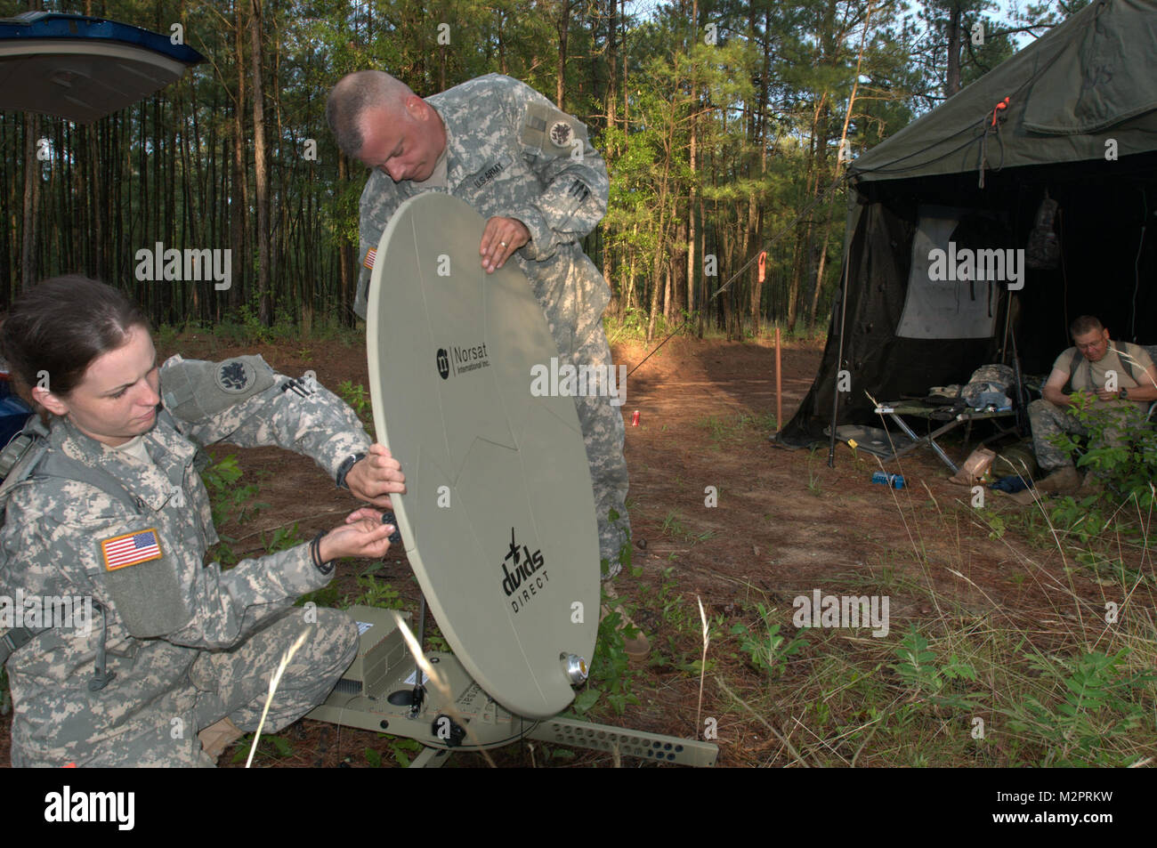 DVIDS man-portable satellite system by Georgia National Guard Stock ... DVIDS man-portable satellite system by Georgia National Guard Stock ...