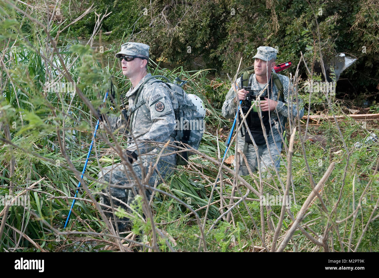Sgt 1st Class Jared Hallmark (left), of Choctaw, Okla., and Master Sgt ...