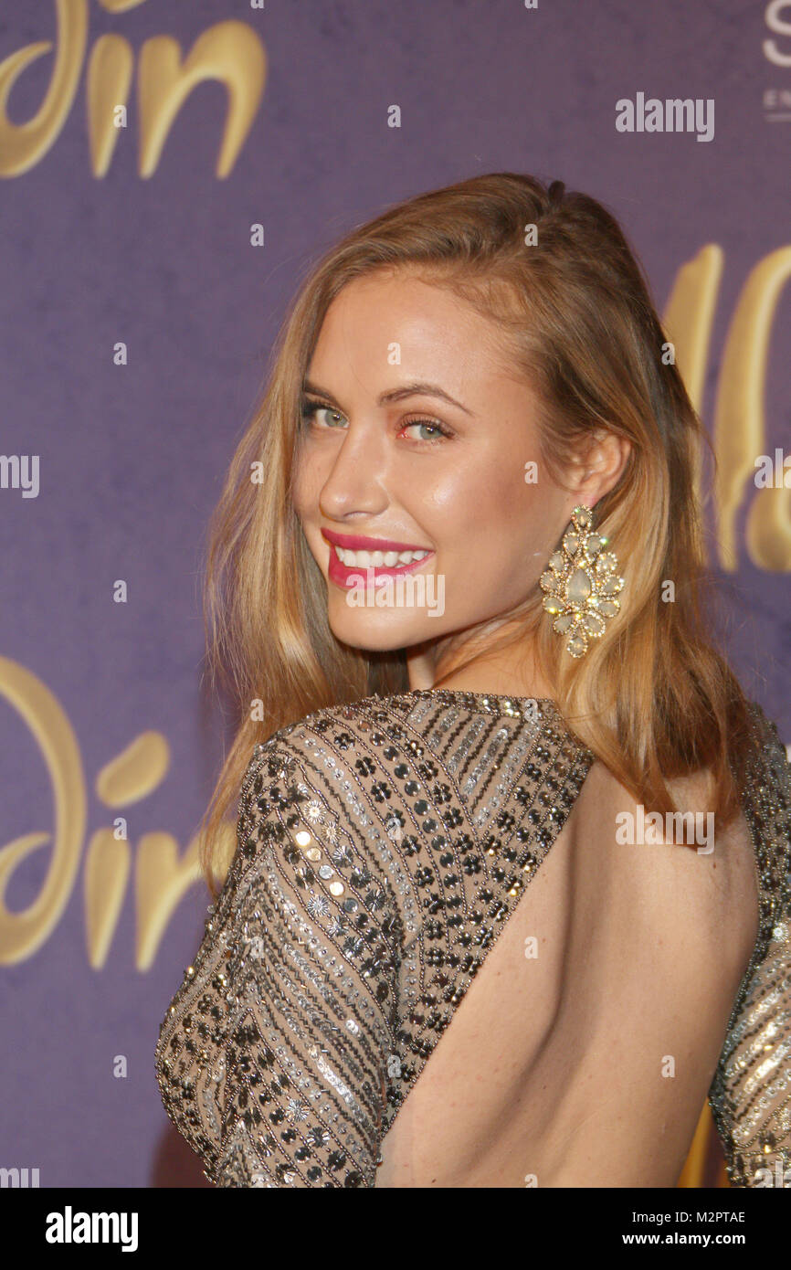 Alena Gerber, Premiere "Aladdin", Neue Flora Hamburg, 06.12.2015 Stock ...