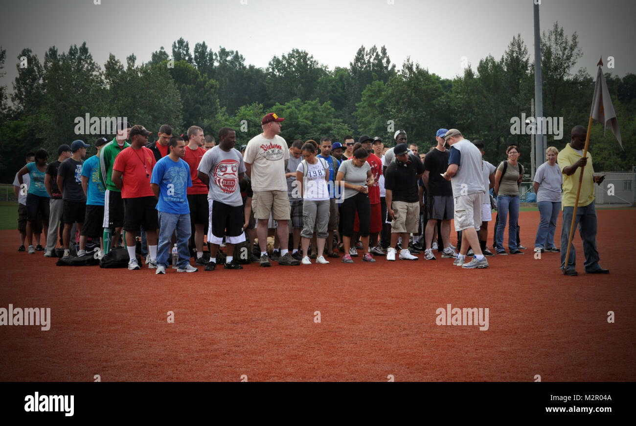 Members of the 501st Special Troops Battalion participate in ...