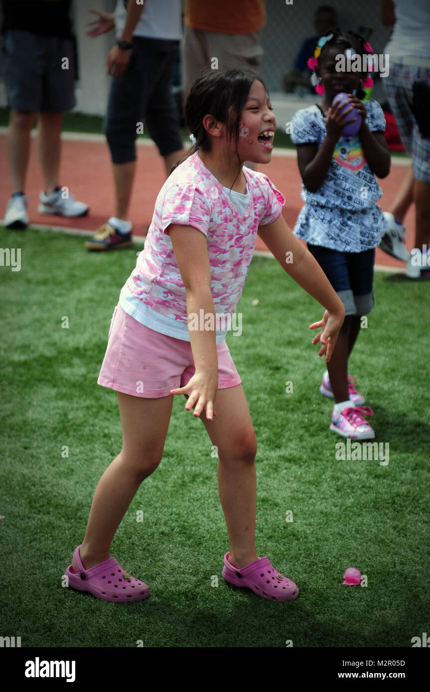 Members of the 501st Special Troops Battalion participate in ...