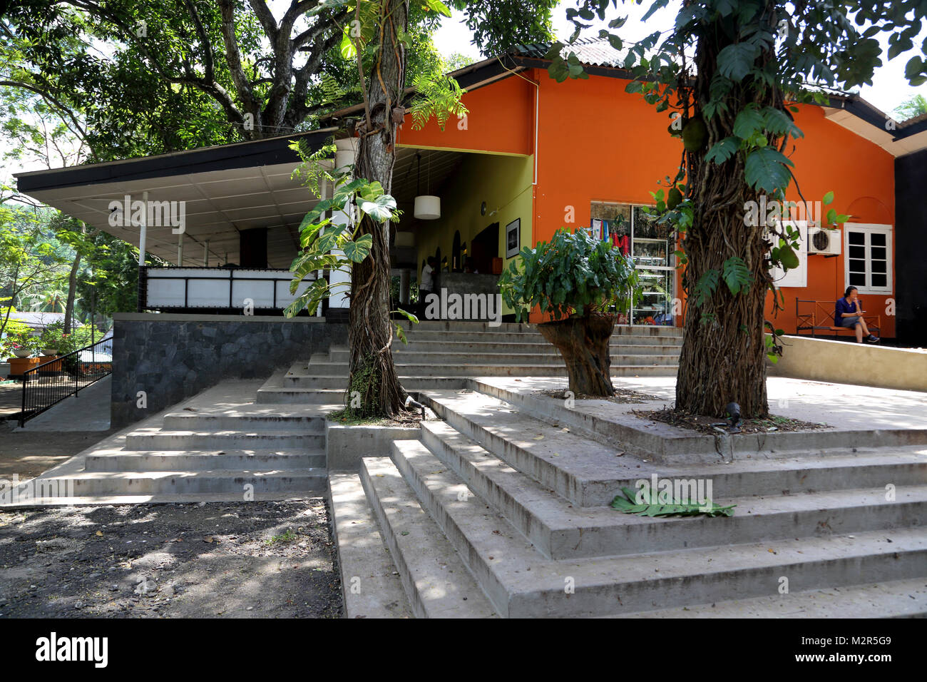 Colombo Road Central Province Sri Lanka Awanhala Ceylon Hotels ...