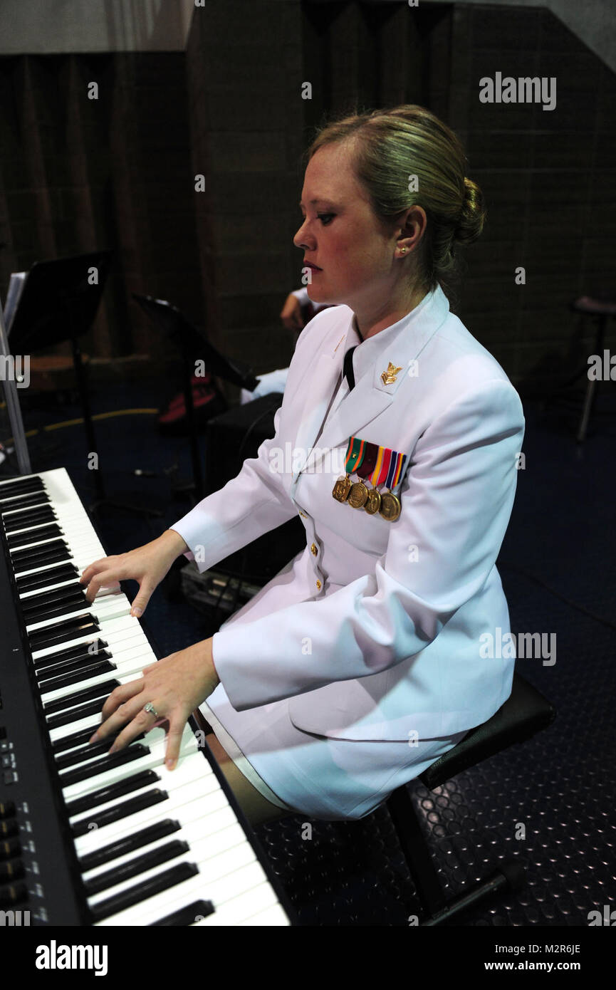 Caroline koziol hi-res stock photography and images - Alamy