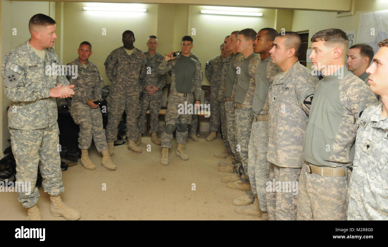 Maj. Gen. David Perkins, commanding general of U.S. Division - North ...