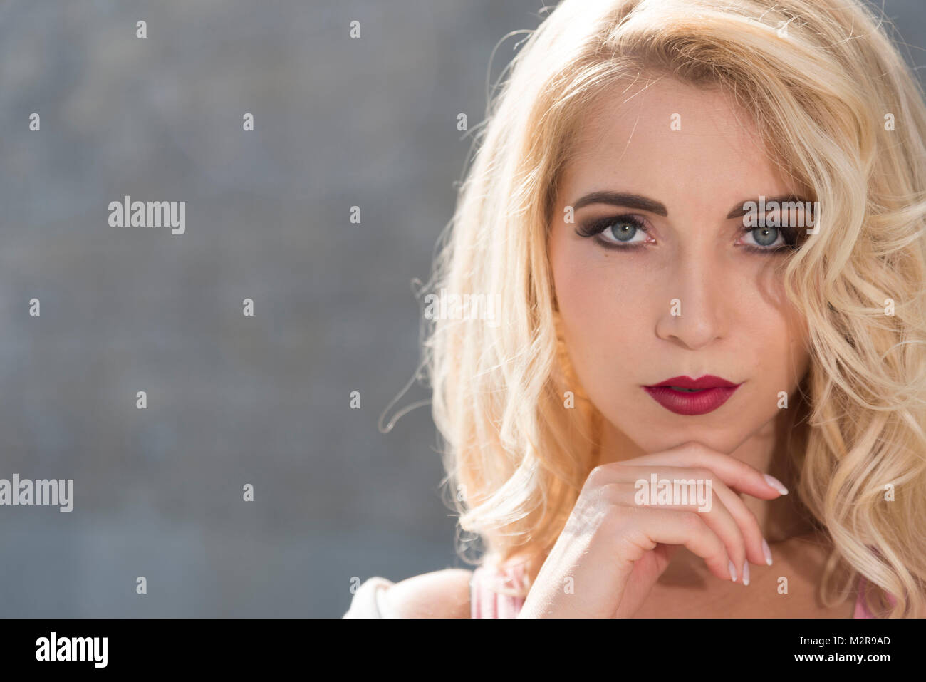 Young woman outside, portrait Stock Photo - Alamy