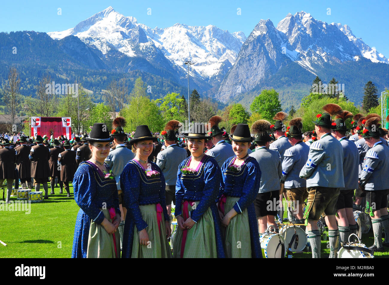 Four women of the society for traditional costumes at the Schützenfest ...