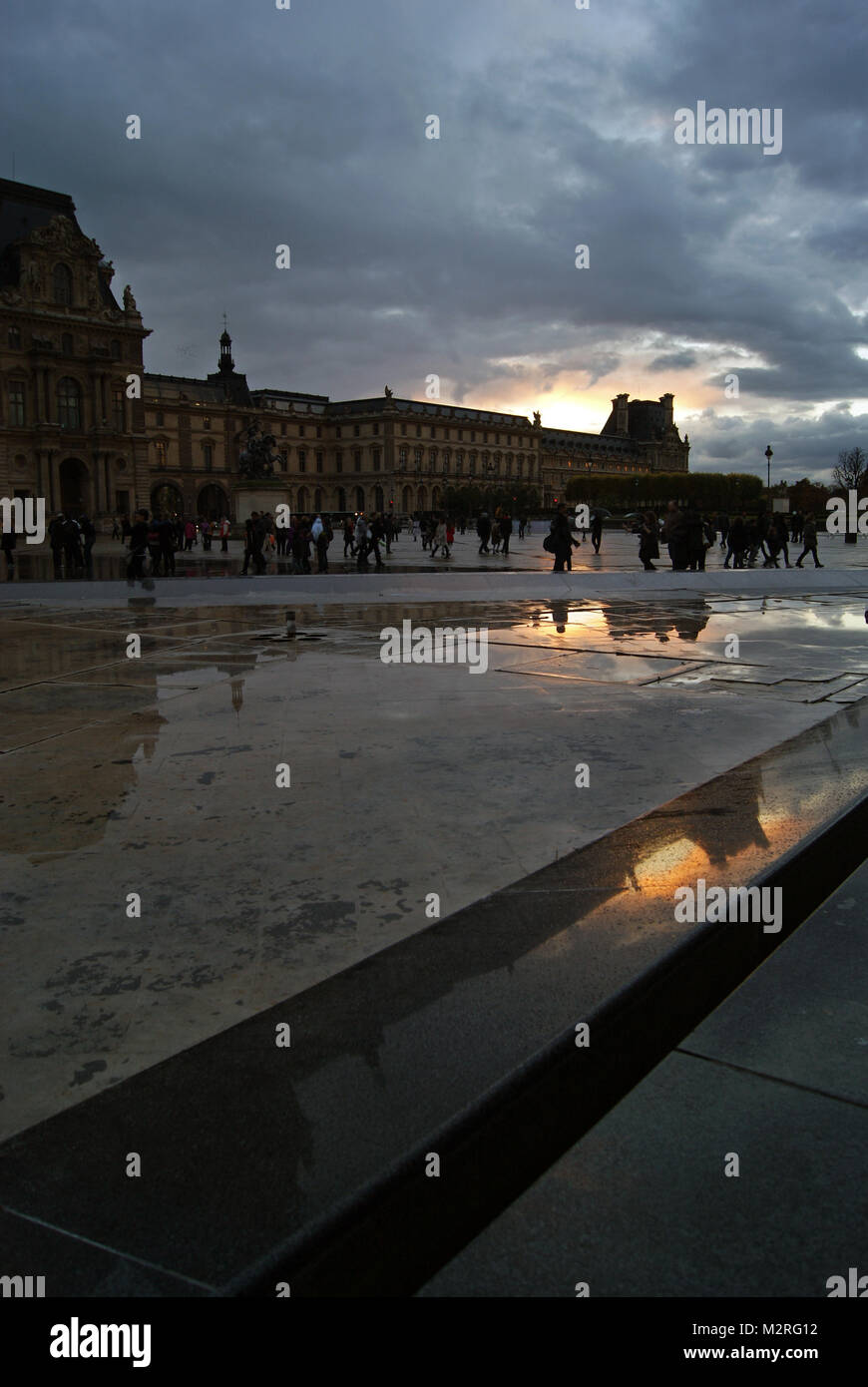 Sunset over paris hi-res stock photography and images - Alamy
