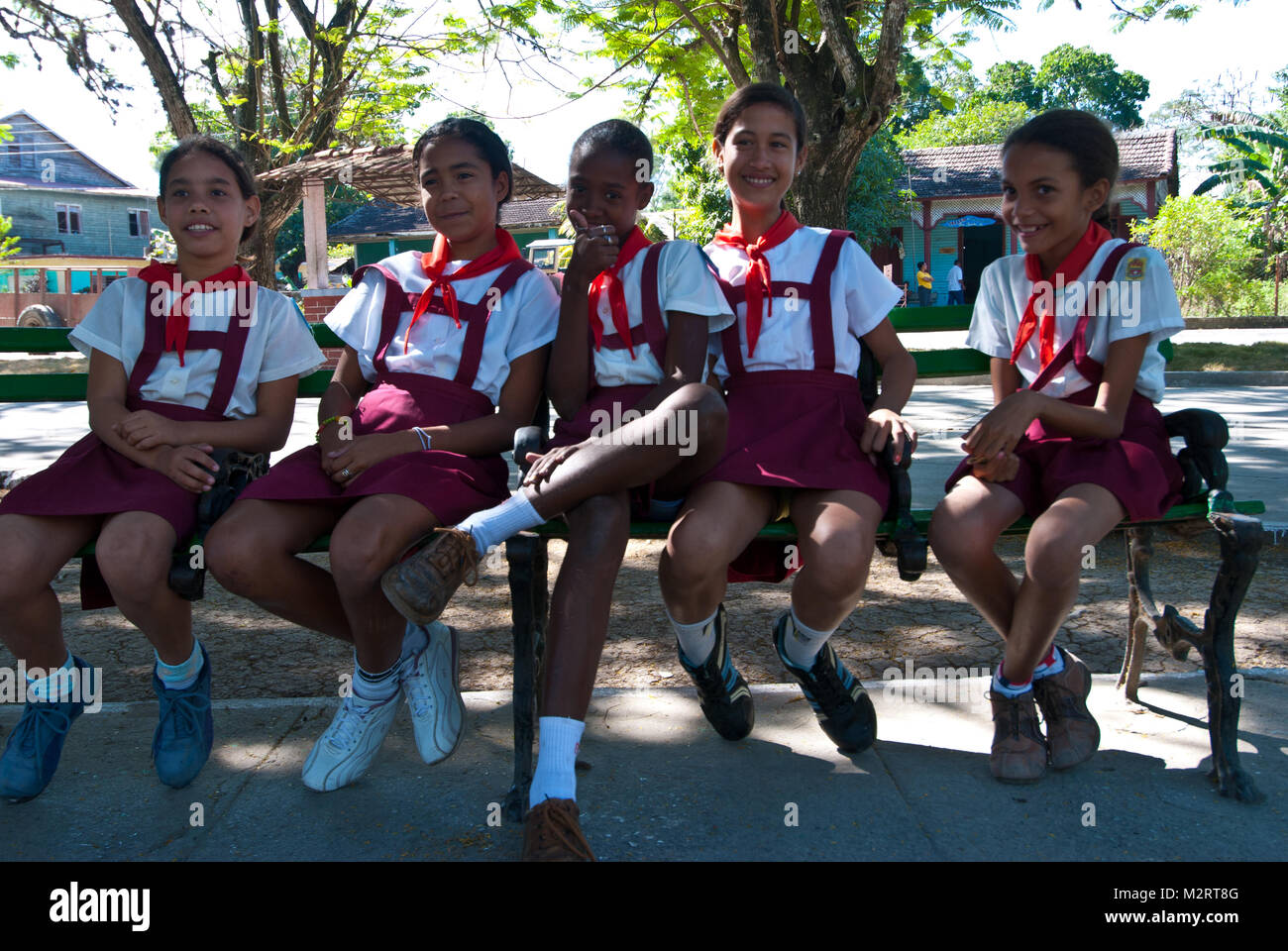 Elementary School Girls 420+ Group Of Elementary School Kids Standing