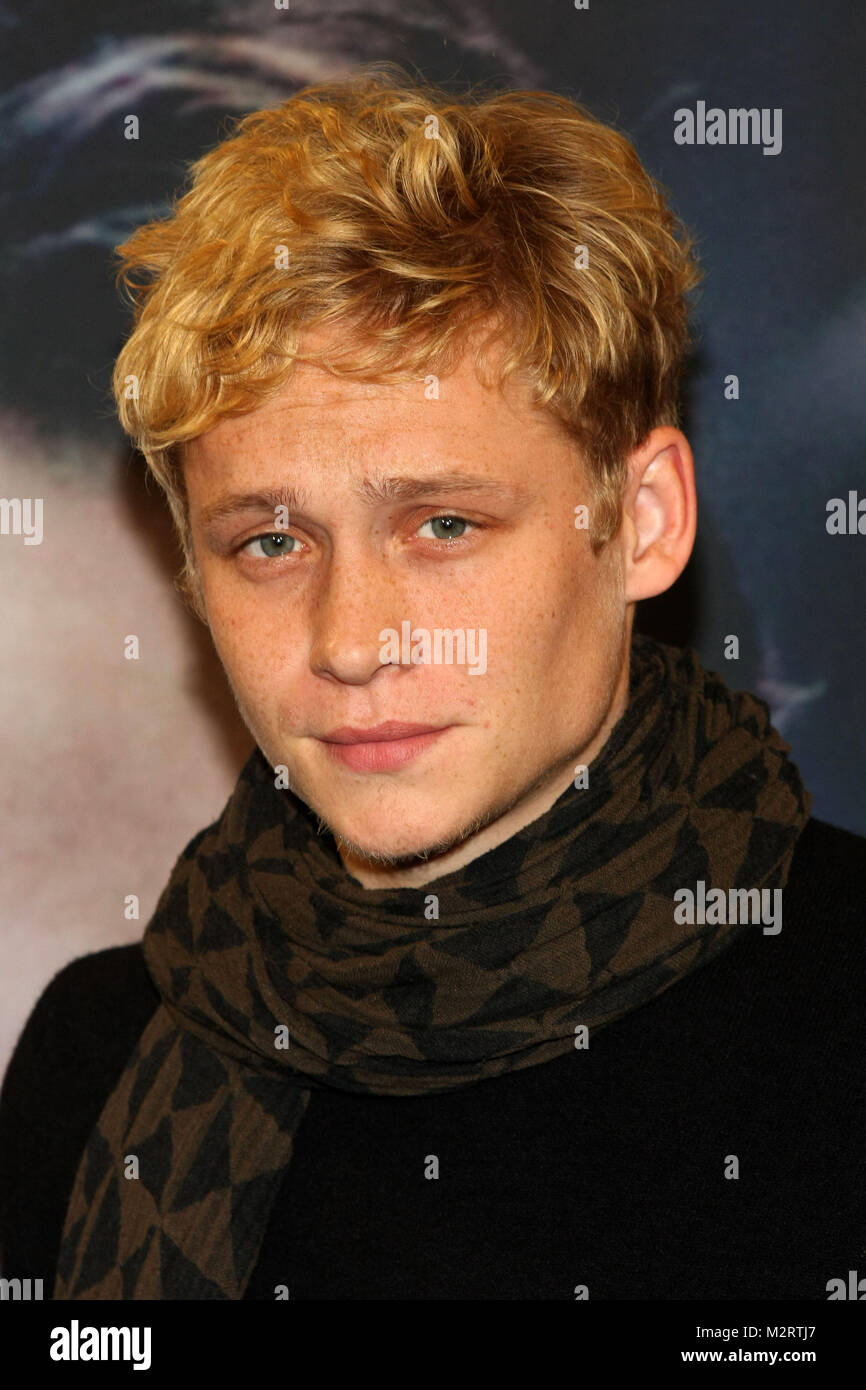 15 02 04 hi-res stock photography and images - Alamy