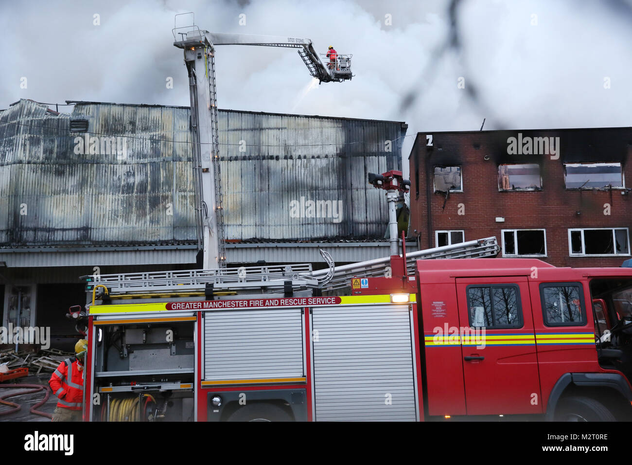 Rochdale, UK. 8th February, 2018. A Simon Snorkel been used to deal ...