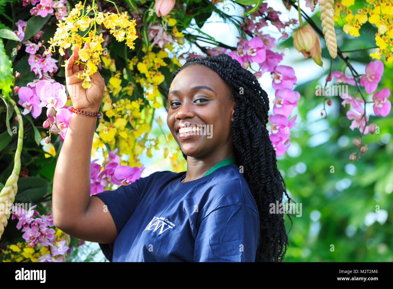 Kew Gardens, London, 8th Feb 2018. Apprentice Yasmin Akrofi-Rollock ...